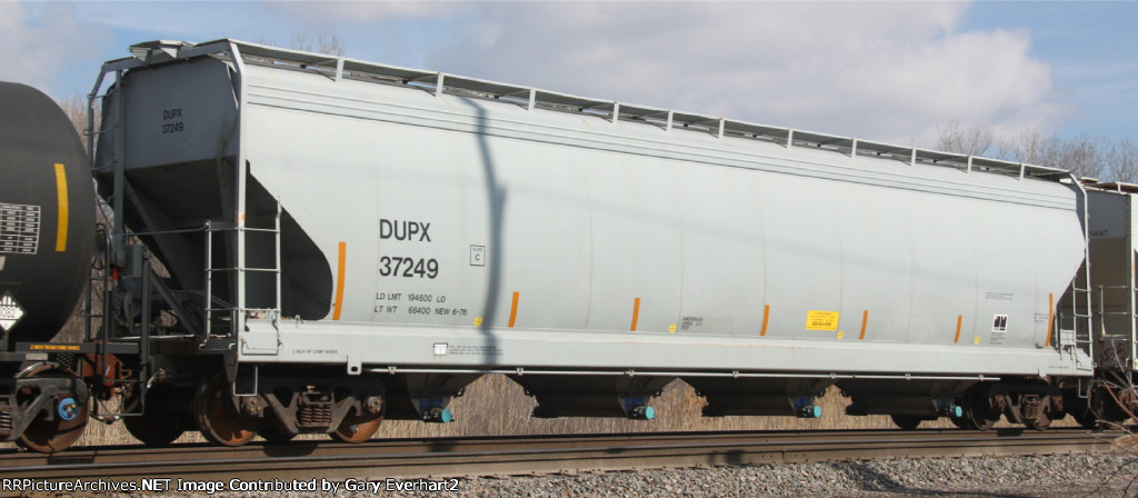 DUPX 37249 - Du Pont De Nemours & Co